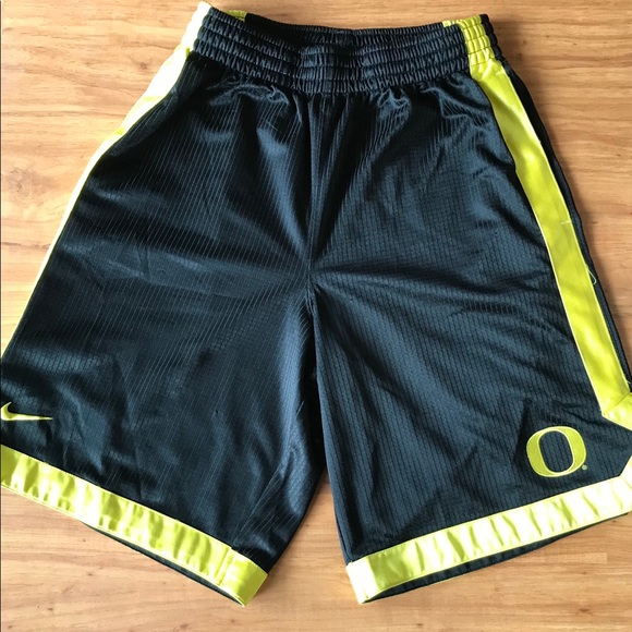 Nike | Shorts | Nike Oregon Black Basketball Shorts With L | Poshmark